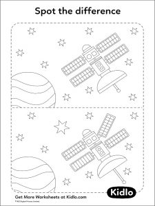 Spot The Difference – Space Matching Activity Worksheet #07 - Kidlo.com
